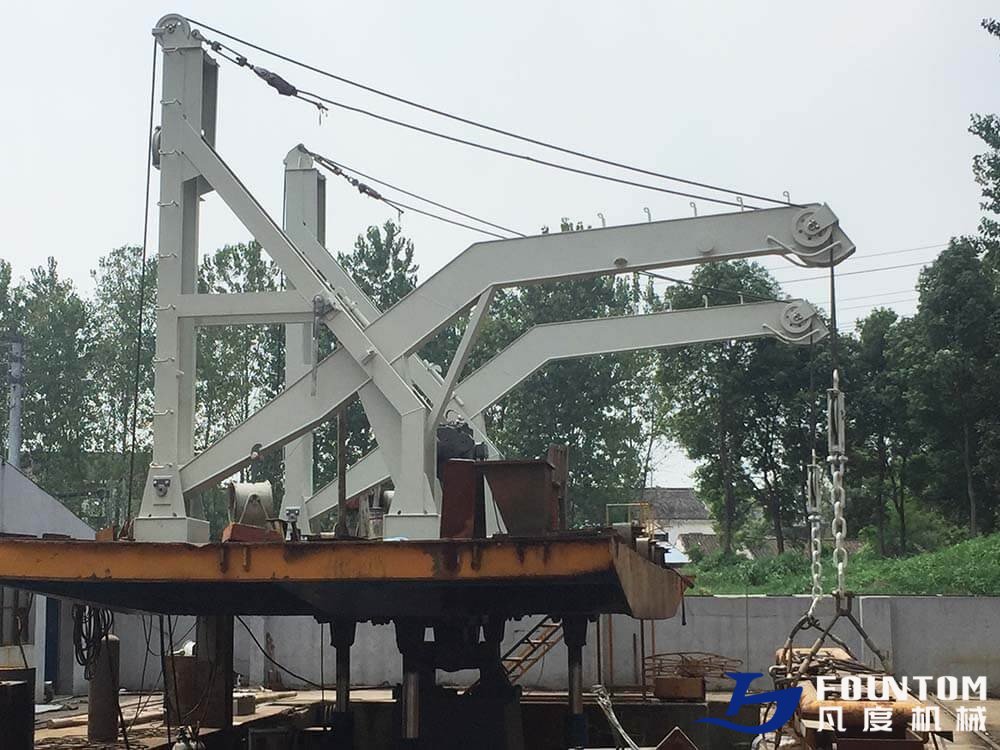 Overhead Rolling Davit For Lifeboat And Rescue Boat - Fountom Marine
